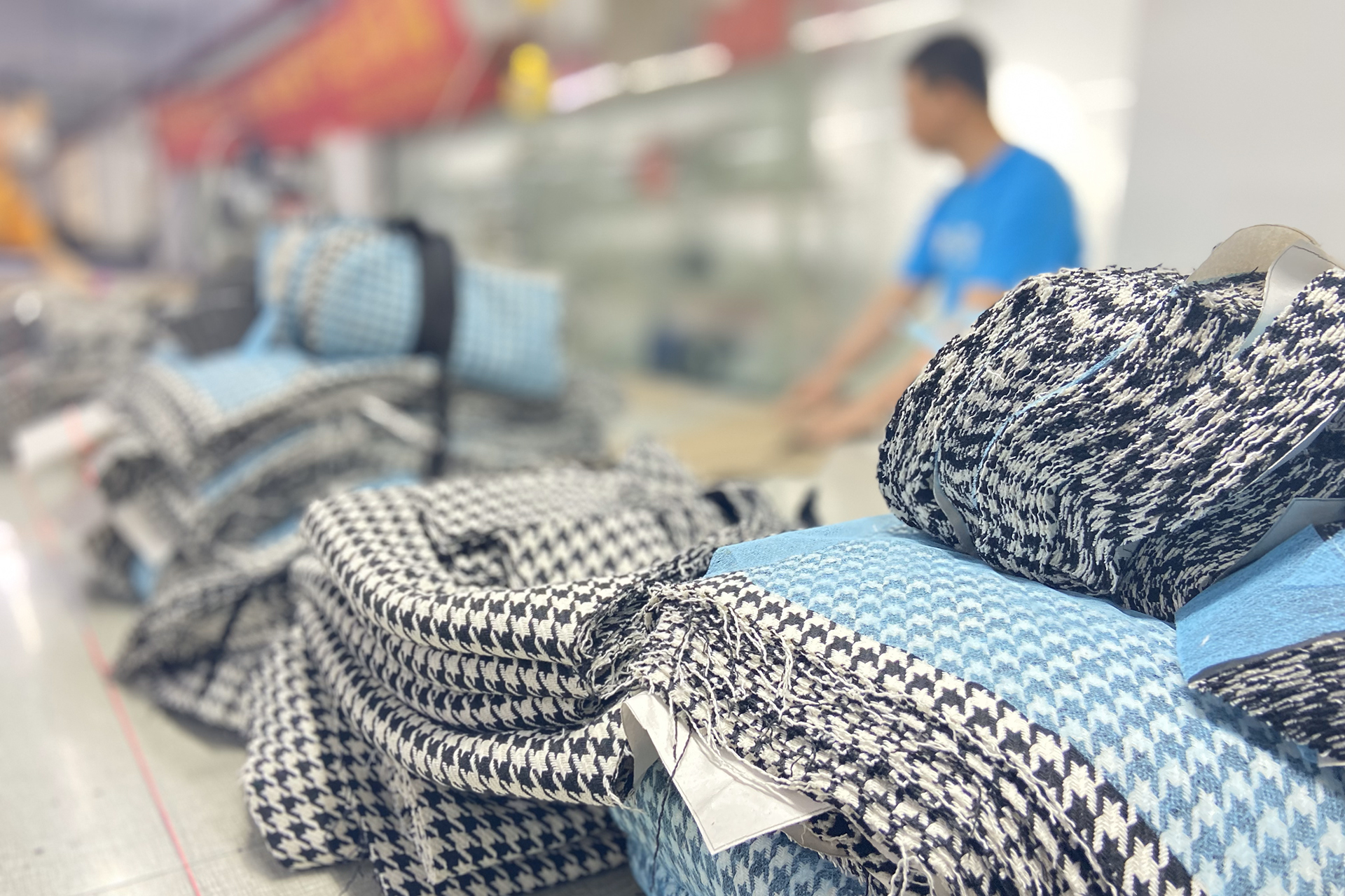 Clothing Manufacturer’s Guide: Decoding Fabric Selection for Custom ...